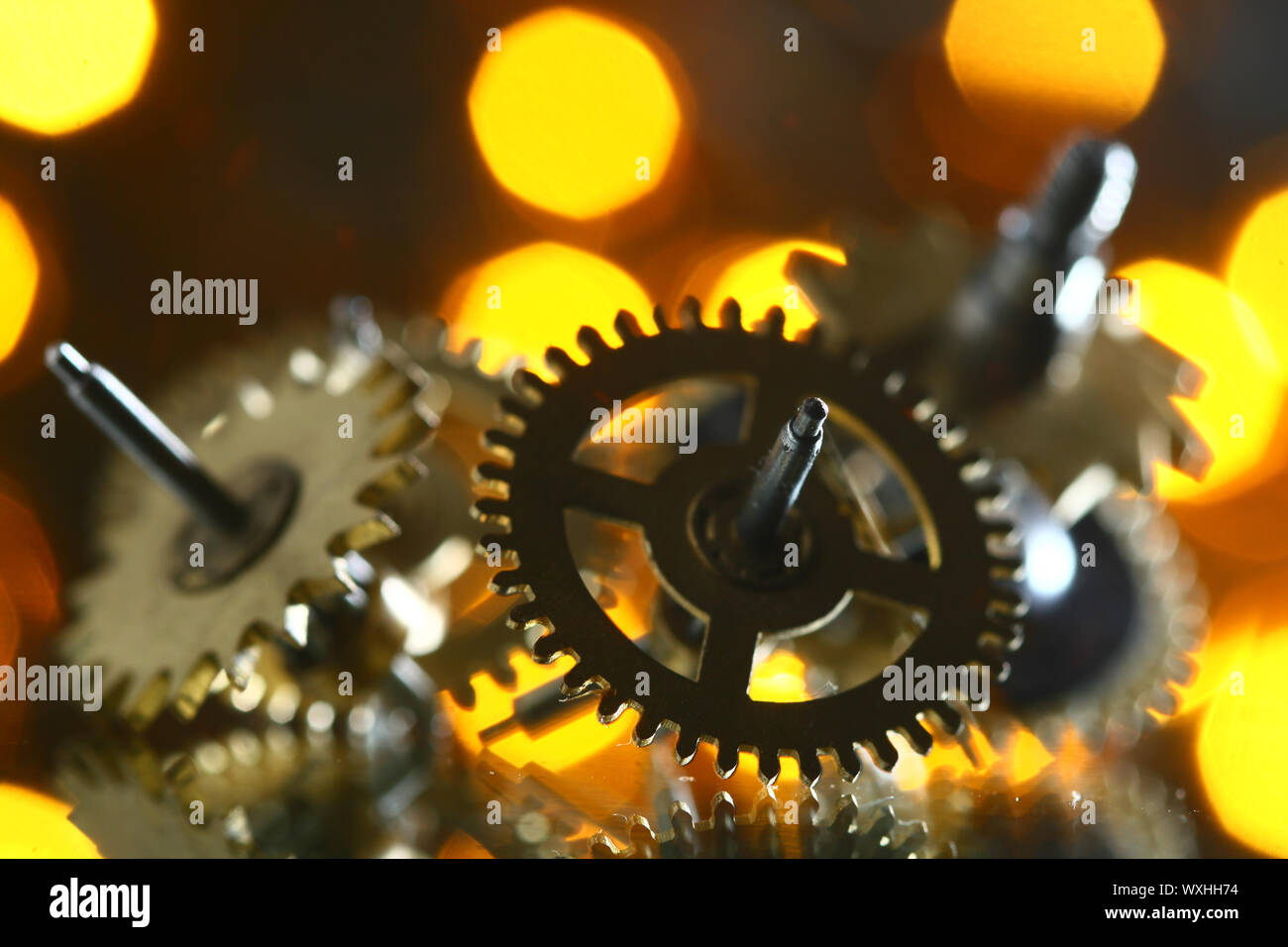 New shiny cogs hi-res stock photography and images - Alamy