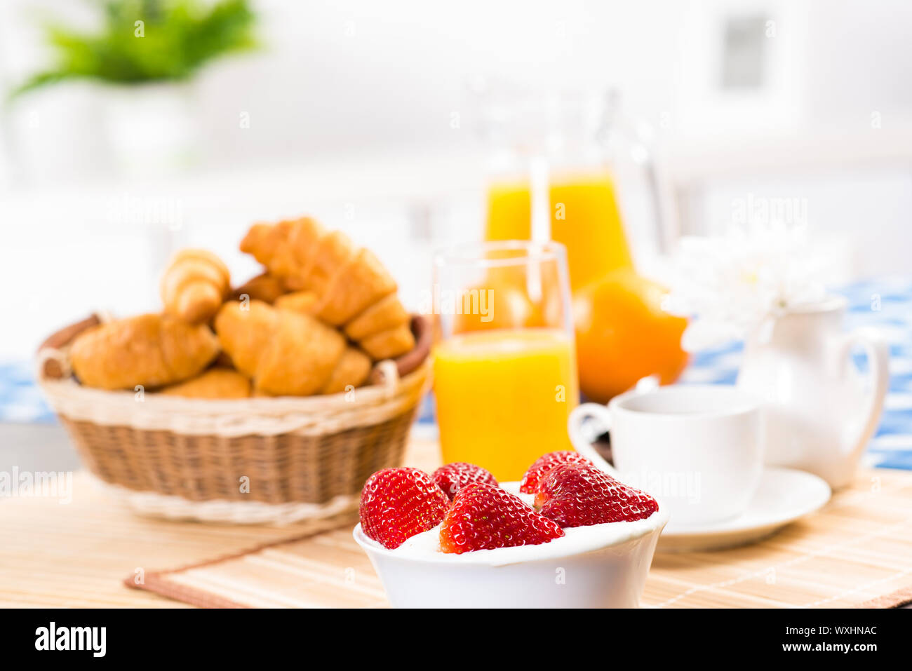 2796 hi-res stock photography and images - Alamy