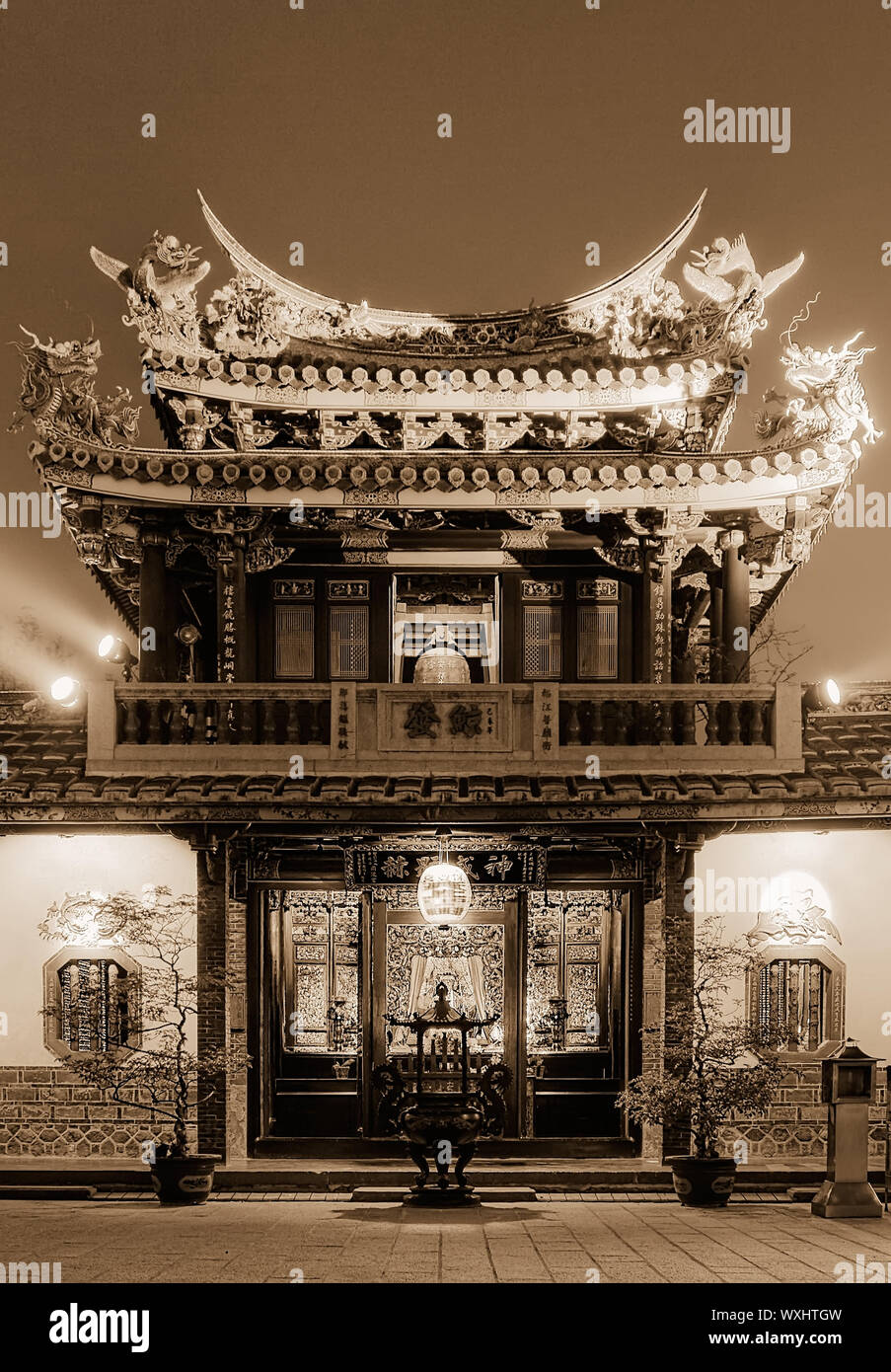 Night scenery of chinese traditional old temple Stock Photo - Alamy