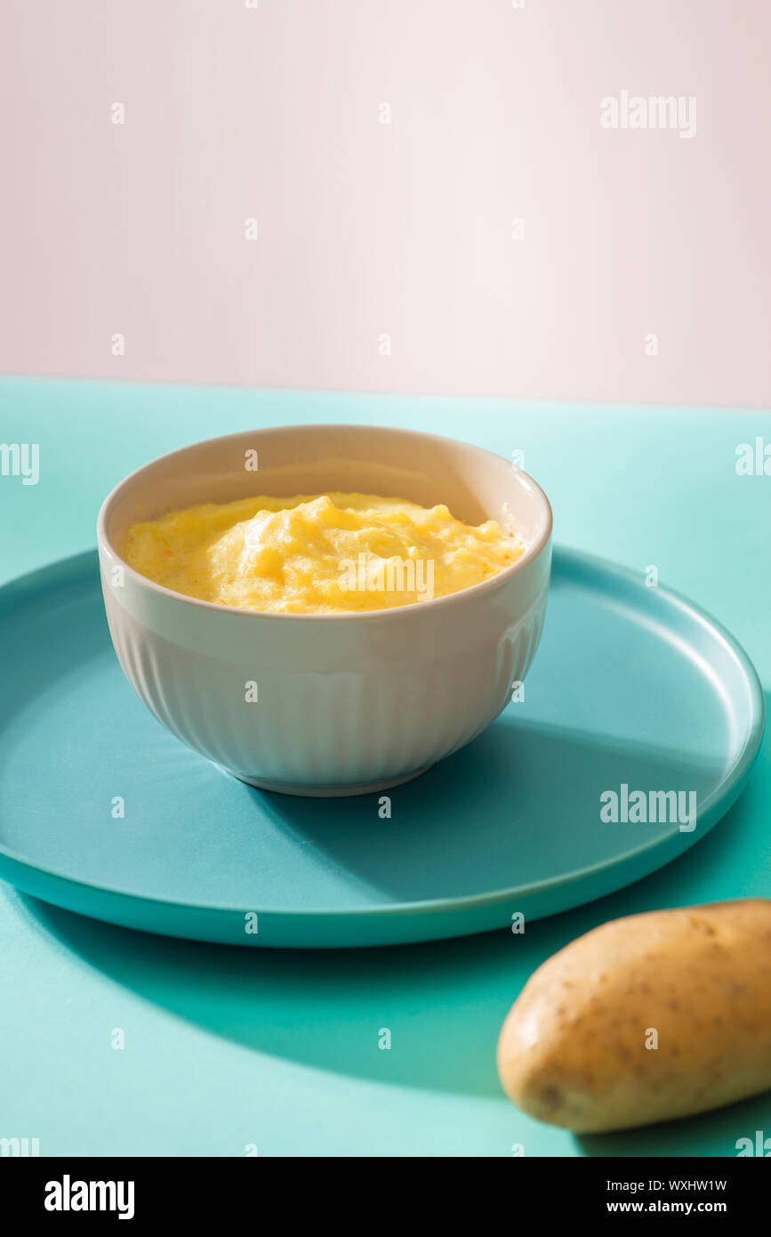 Homemade vegetable baby food. Potato puree for baby Stock Photo - Alamy