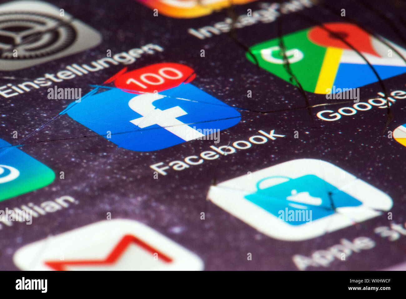 100 Facebook Notifications