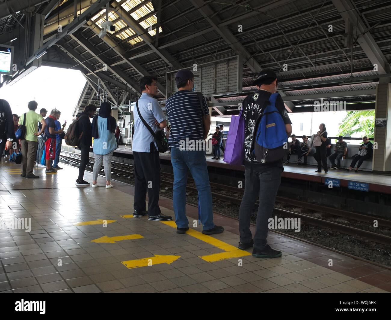 Manila light rail transit hi-res stock photography and images - Alamy