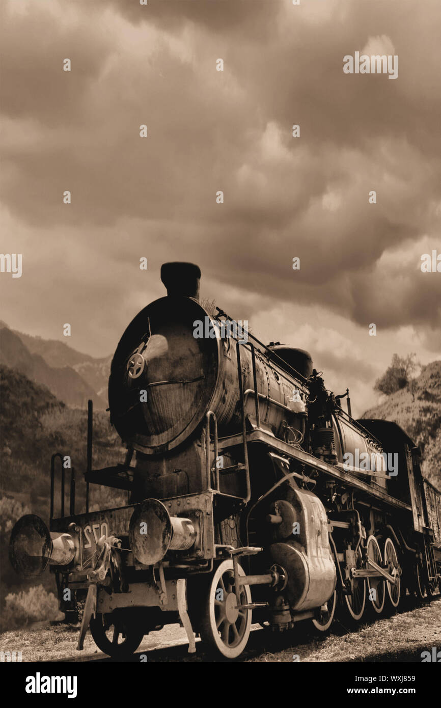 Old fashioned locomotive hi-res stock photography and images - Alamy