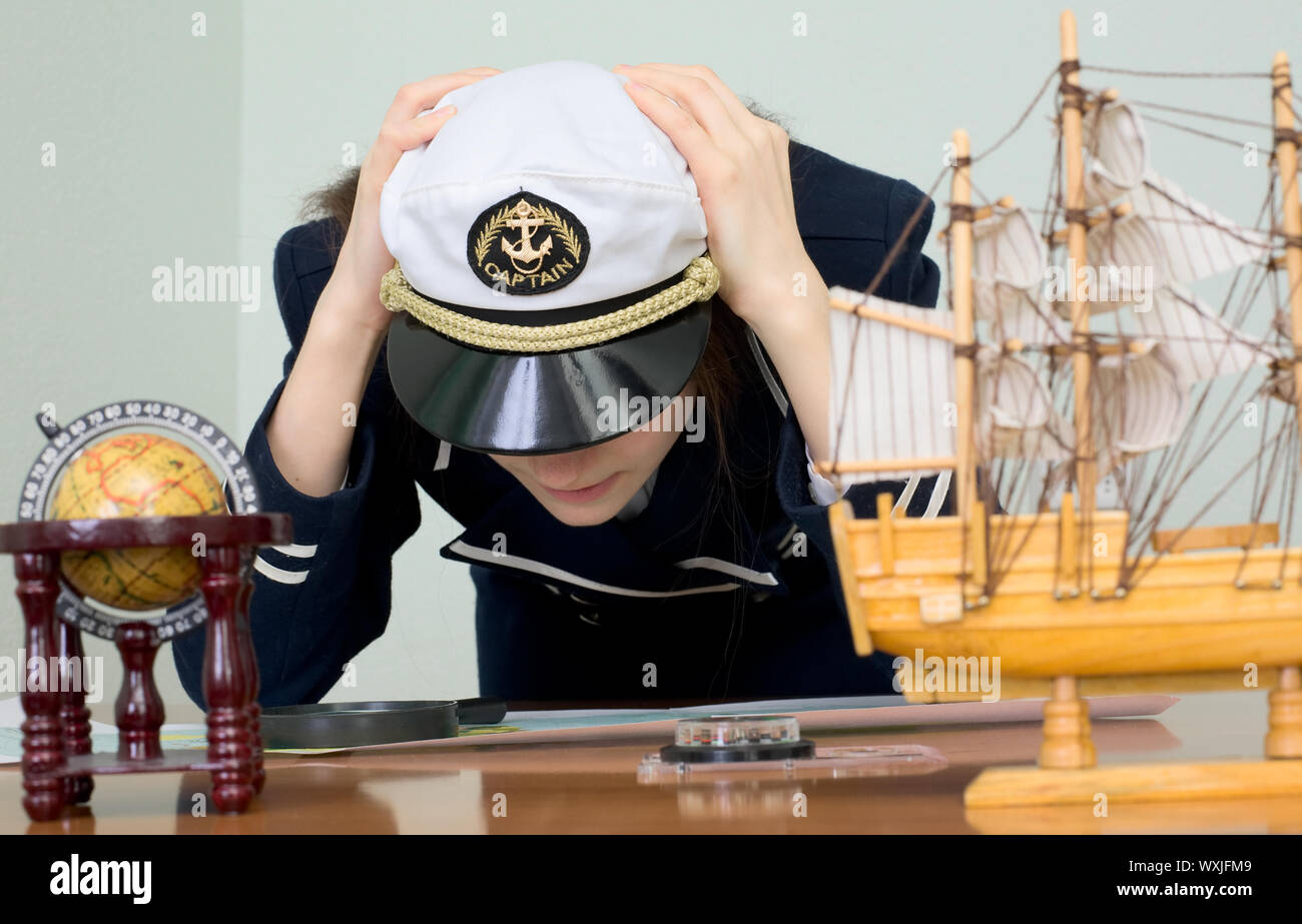 Woman sad ship hi-res stock photography and images - Alamy