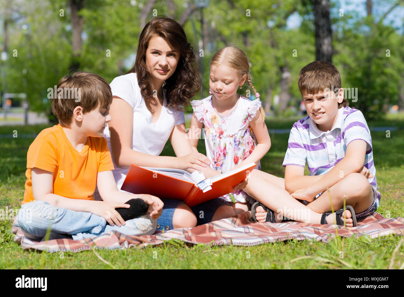 0406 hi-res stock photography and images - Alamy