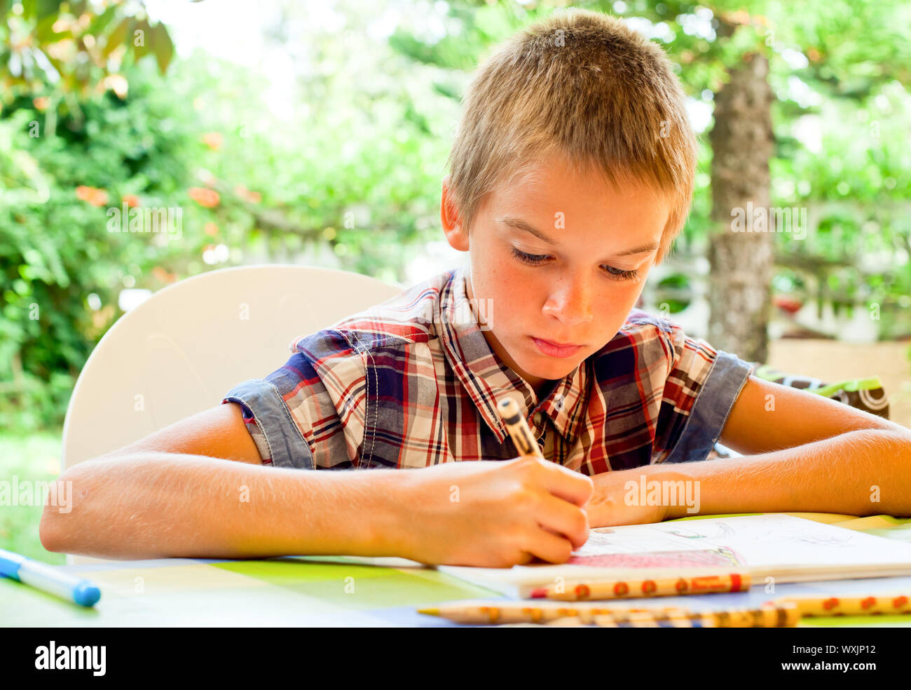 Assiduous image hi-res stock photography and images - Alamy