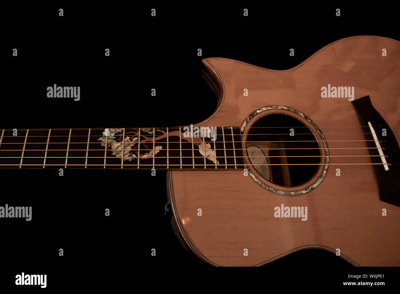 Pmt london guitars hi-res stock photography and images - Alamy