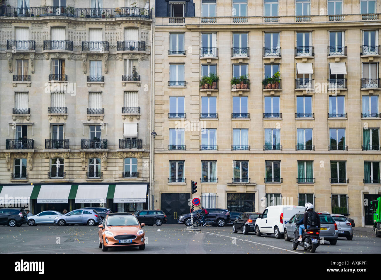 PARIS, FRANCE - 02 OCTOBER 2018: full frame image of building in Paris ...