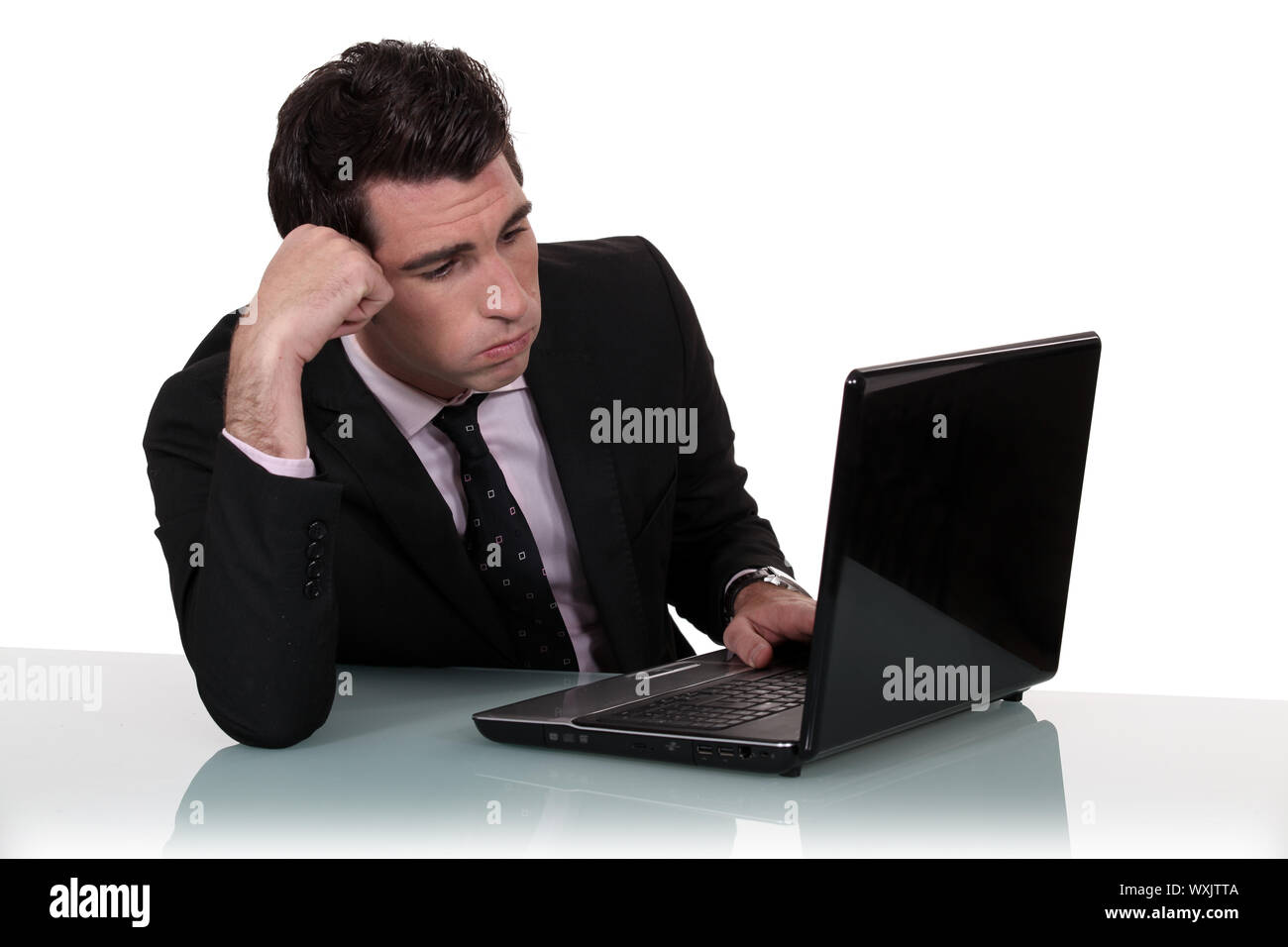 Bored office desk staring computer hi-res stock photography and images ...