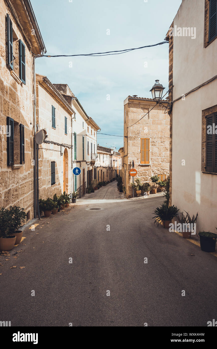 Majorca stone built village hi-res stock photography and images - Alamy