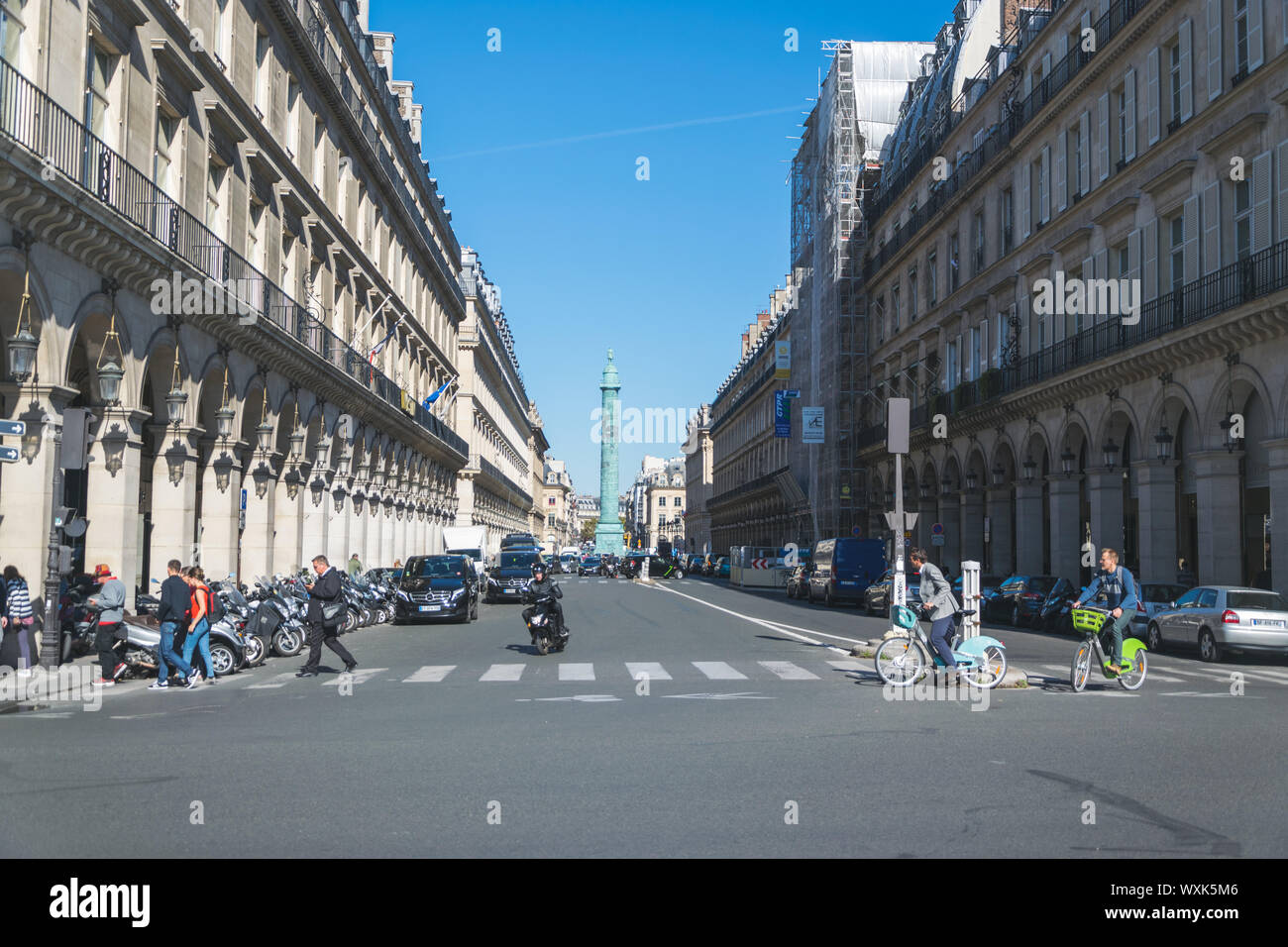 Beautiful parisian streets view paris hi-res stock photography and ...