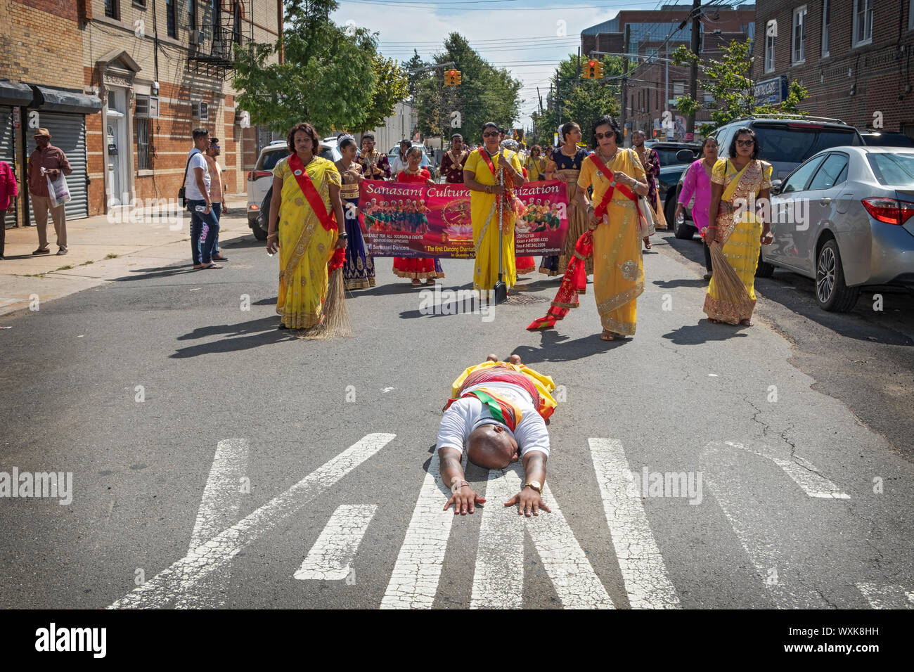 Lying prostrate hi-res stock photography and images - Alamy