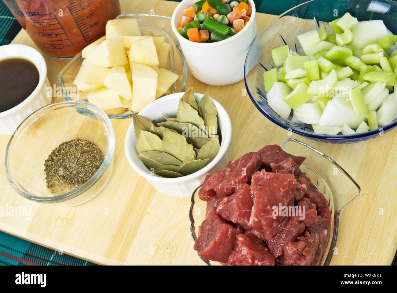 Beef stew meat hi-res stock photography and images - Alamy