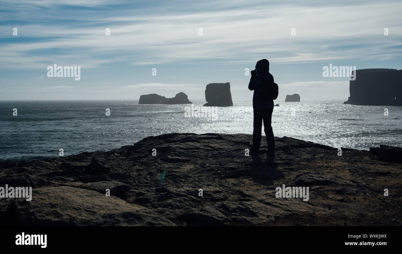 Edge woman from behind hi-res stock photography and images - Alamy