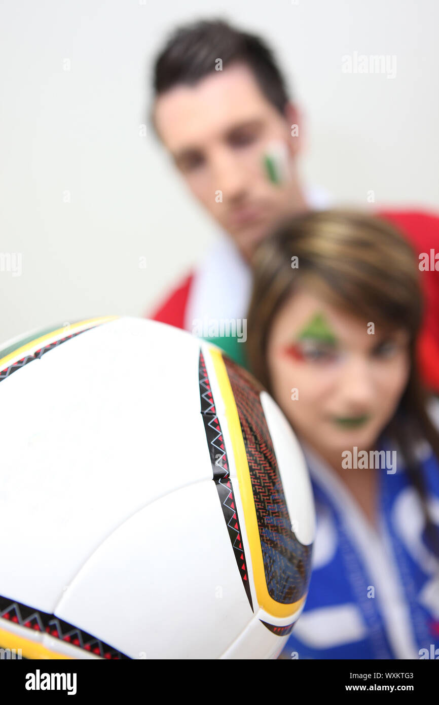 Soccer fan italian couple hi-res stock photography and images - Alamy