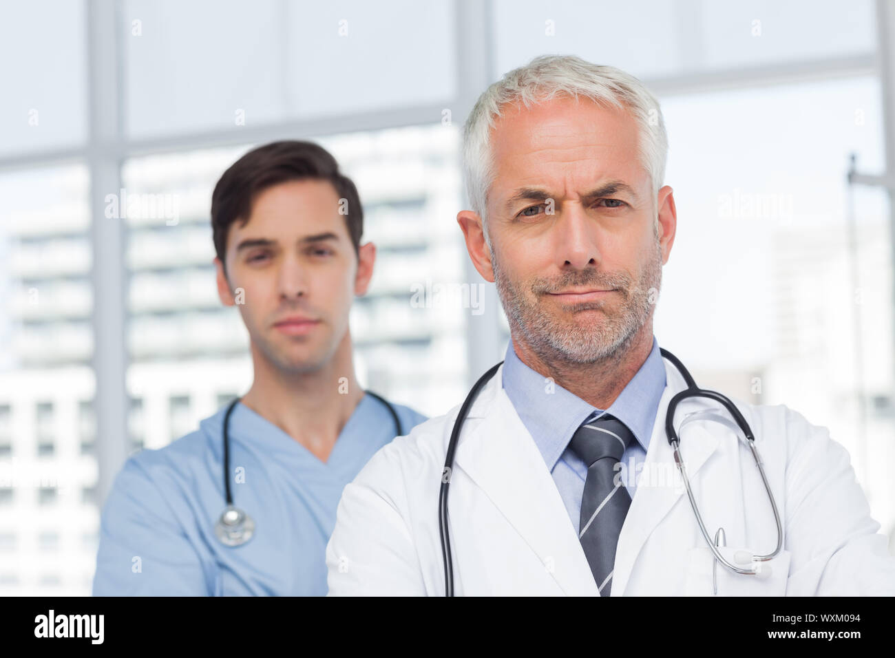 Serious doctors hi-res stock photography and images - Alamy