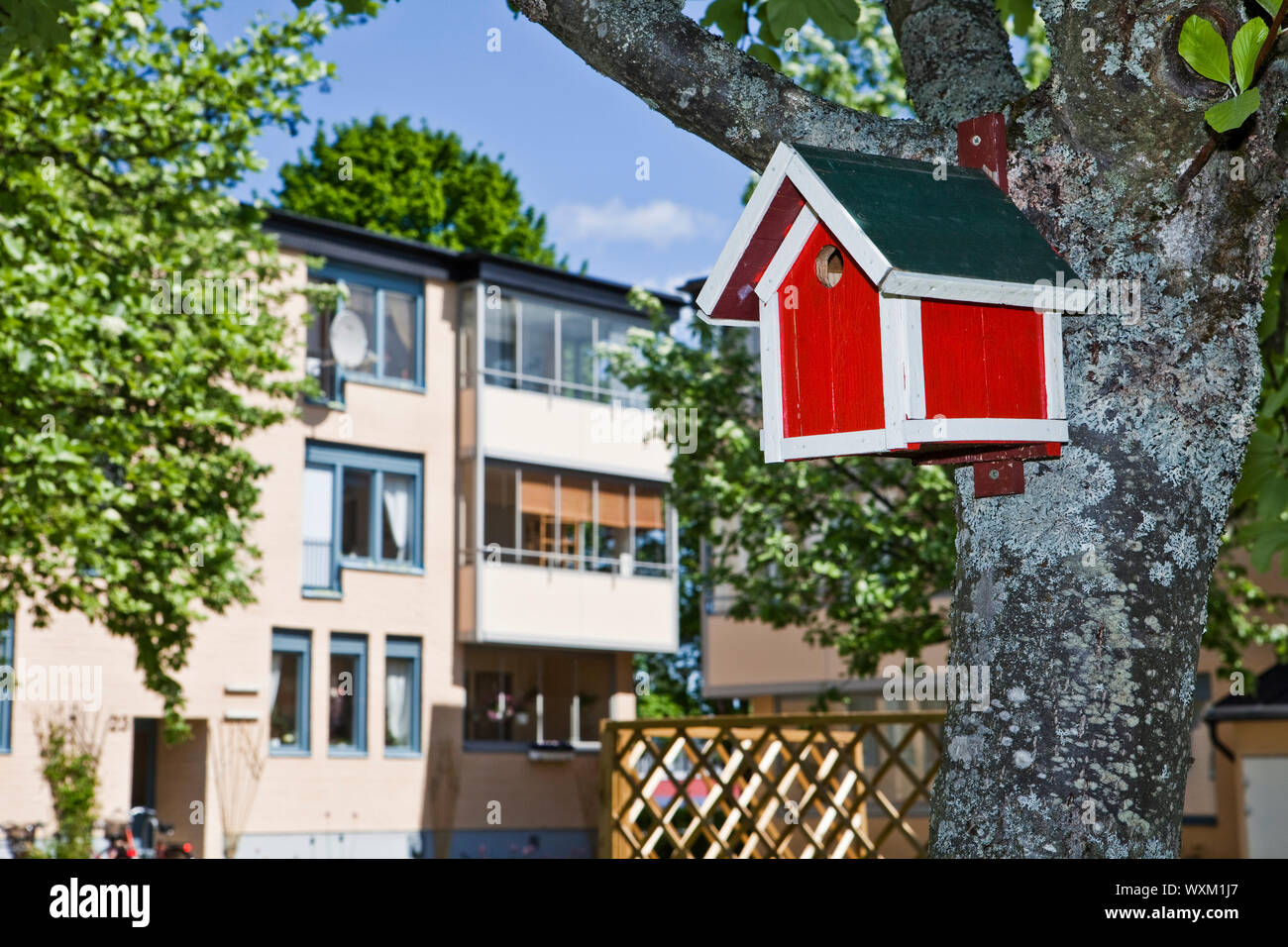 Neighborhod hi-res stock photography and images - Alamy