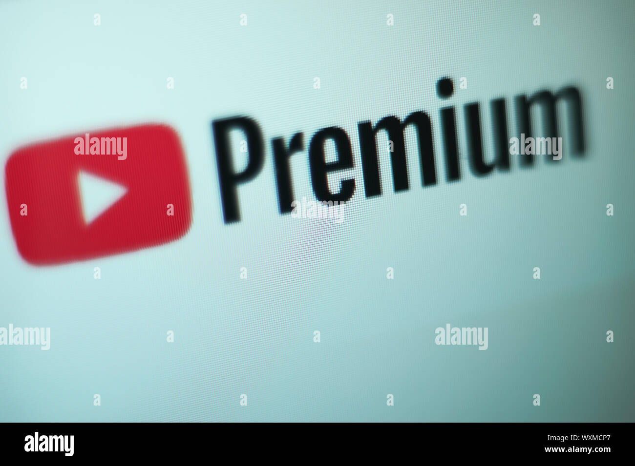 Youtube premium logo hi-res stock photography and images - Alamy