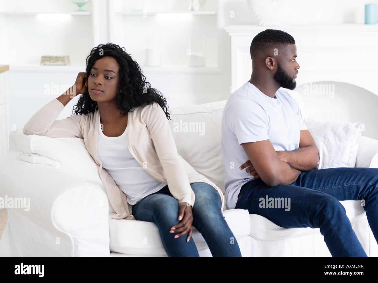 People ignoring each other hi-res stock photography and images - Alamy