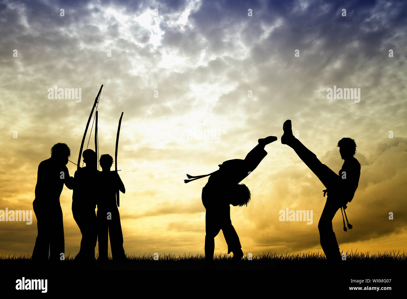 Capoeira kicking hi-res stock photography and images - Alamy