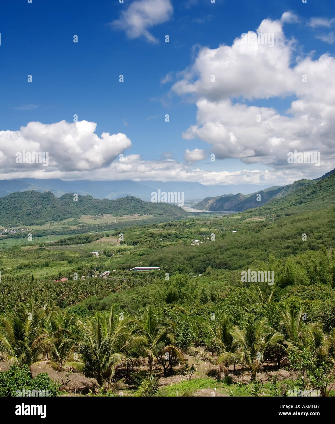 The gorge white house farm hi-res stock photography and images - Alamy