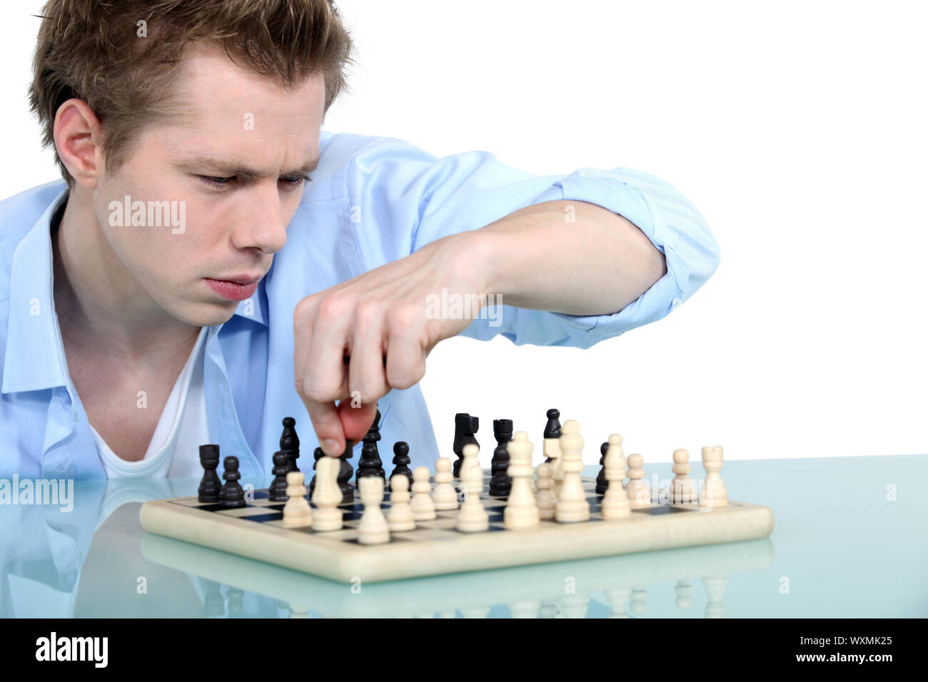 Castle chess peace hi-res stock photography and images - Alamy