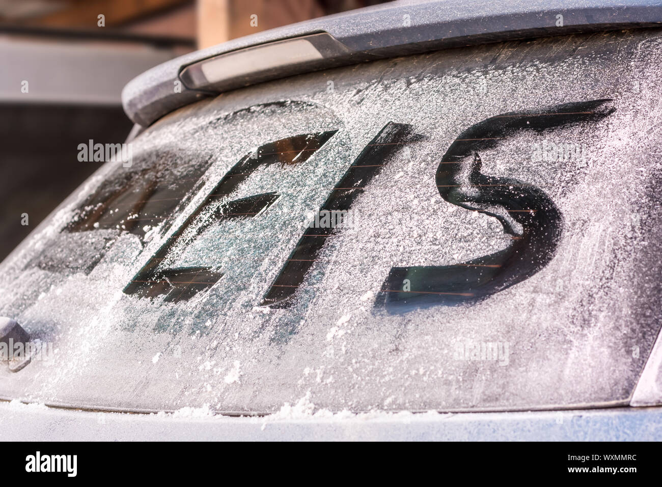 Frozen vehicle hi-res stock photography and images - Alamy