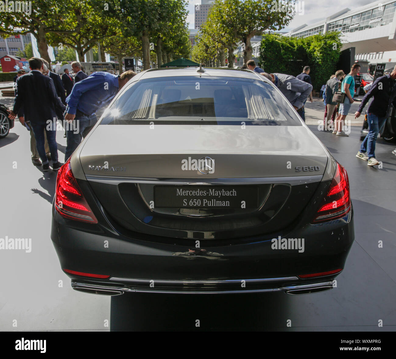 Mercedes maybach s 650 pullman hi-res stock photography and images - Alamy