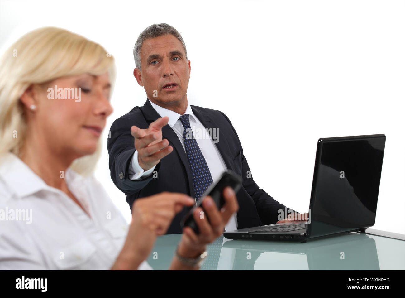 Criticism criticising hi-res stock photography and images - Alamy