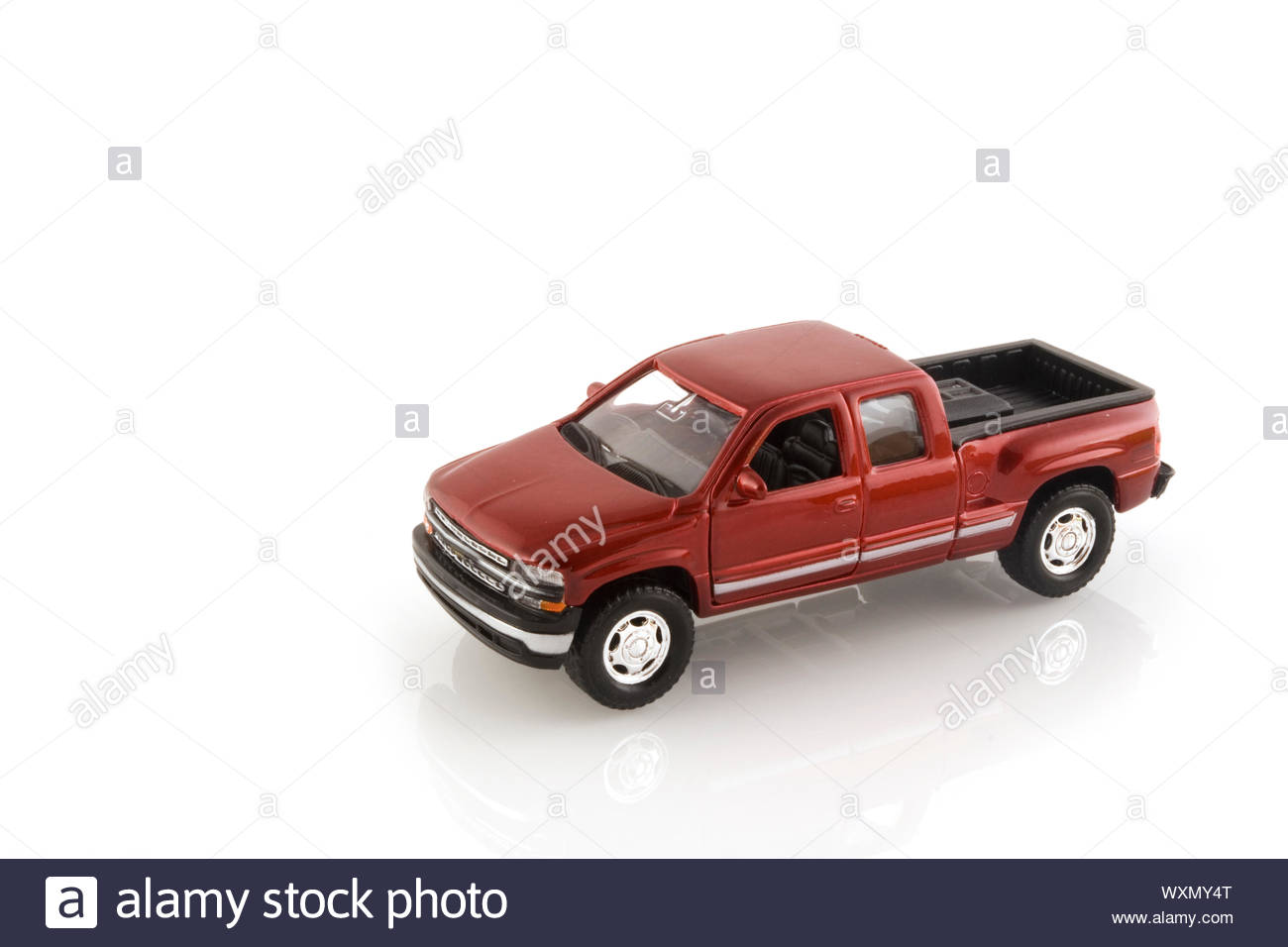 Red Pick Up Truck Stock Photos & Red Pick Up Truck Stock Images - Alamy