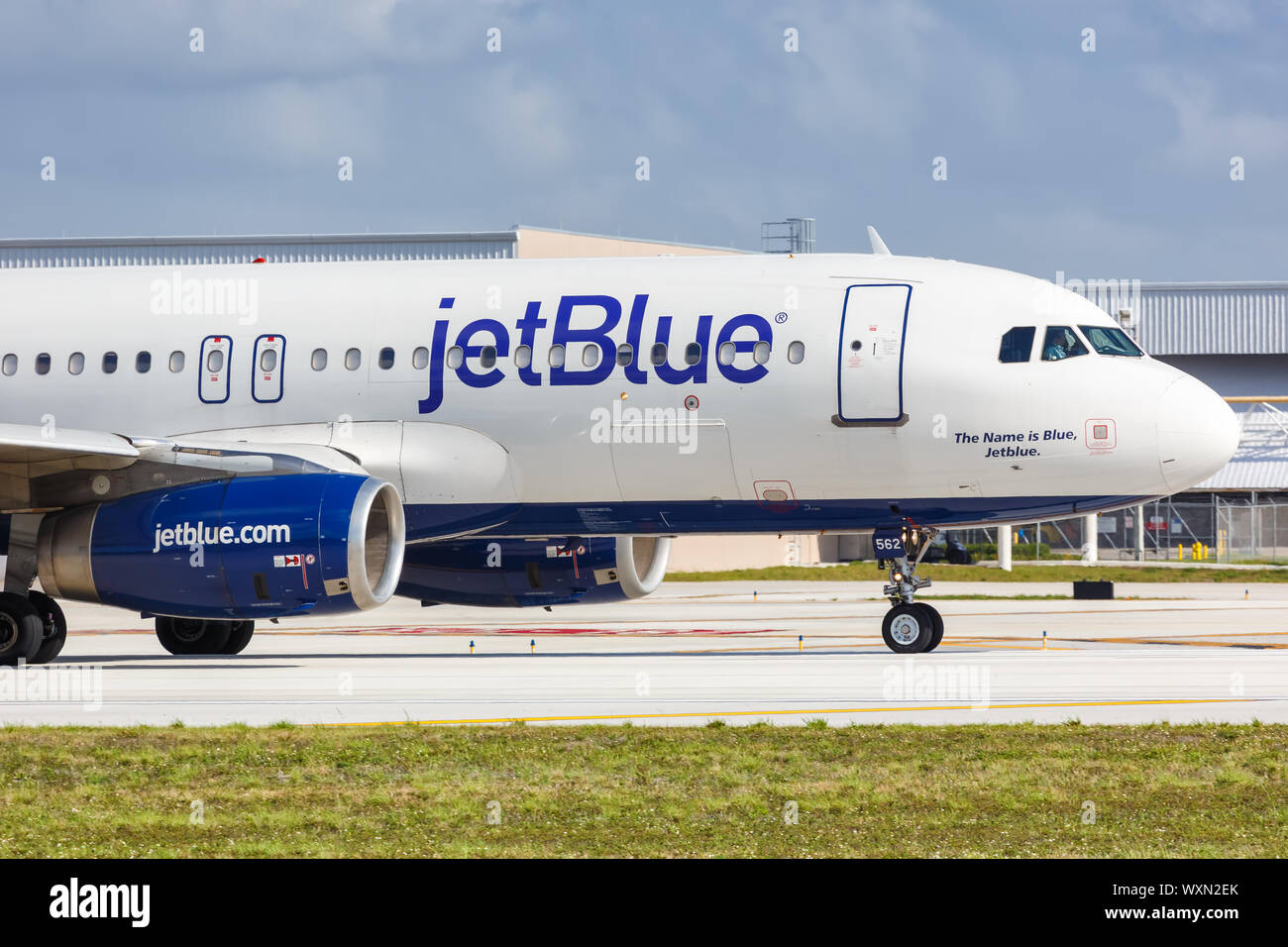 Jetblue a320 hi-res stock photography and images - Alamy