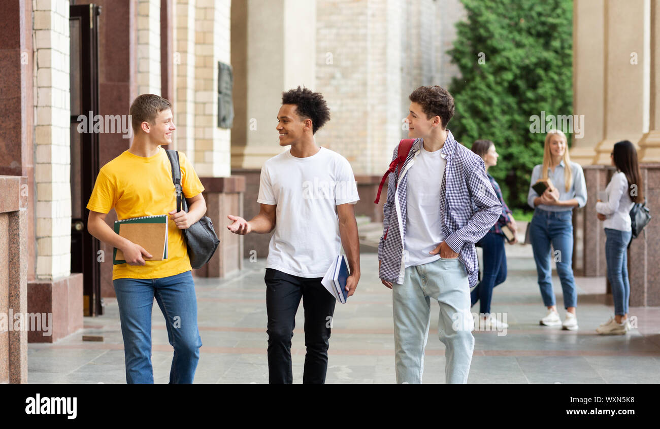 Teenager students going to school hi-res stock photography and images ...