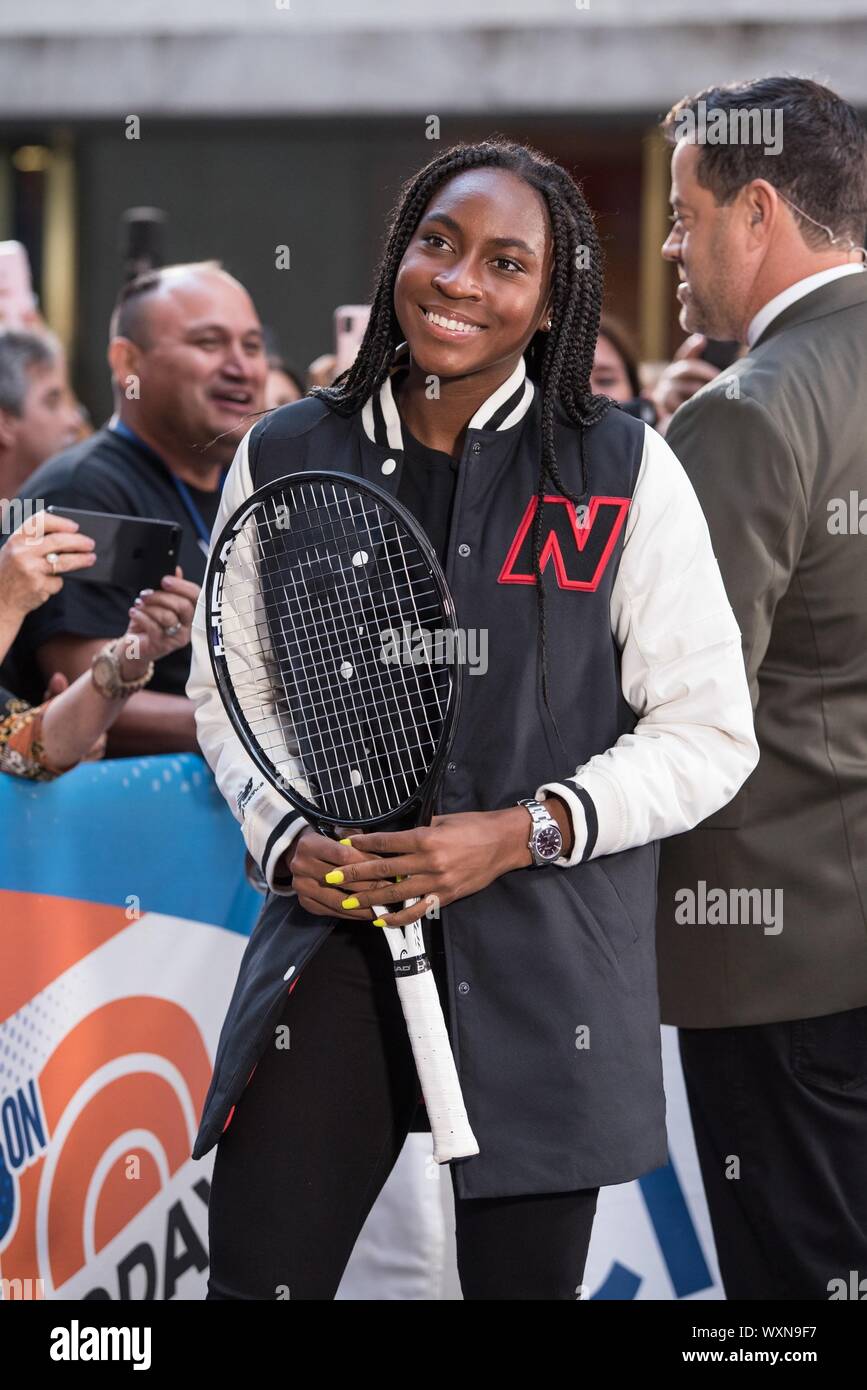 Coco in concert hi-res stock photography and images - Alamy