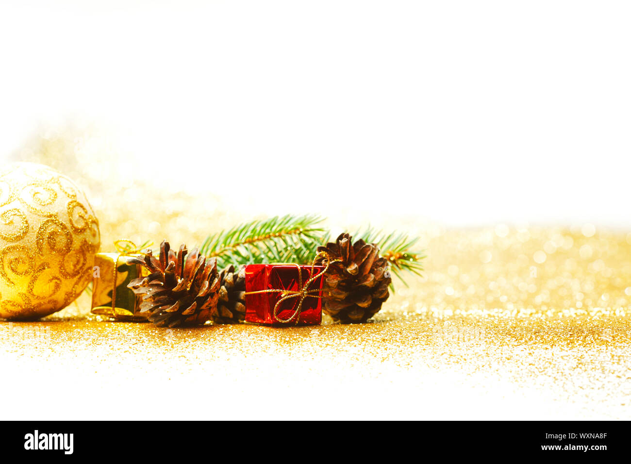 Christmas card gifts sphere Cut Out Stock Images & Pictures - Alamy