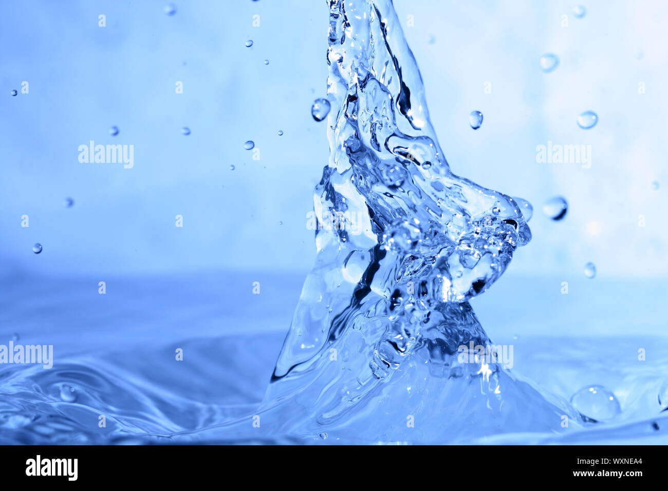 water splash macro close up Stock Photo - Alamy