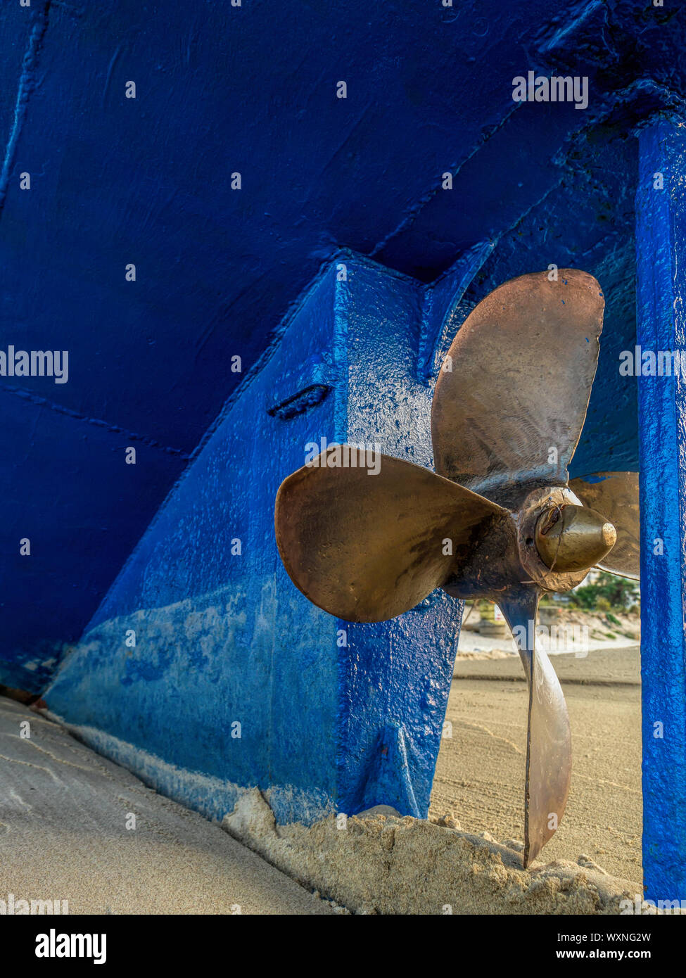 Screw propeller hi-res stock photography and images - Alamy
