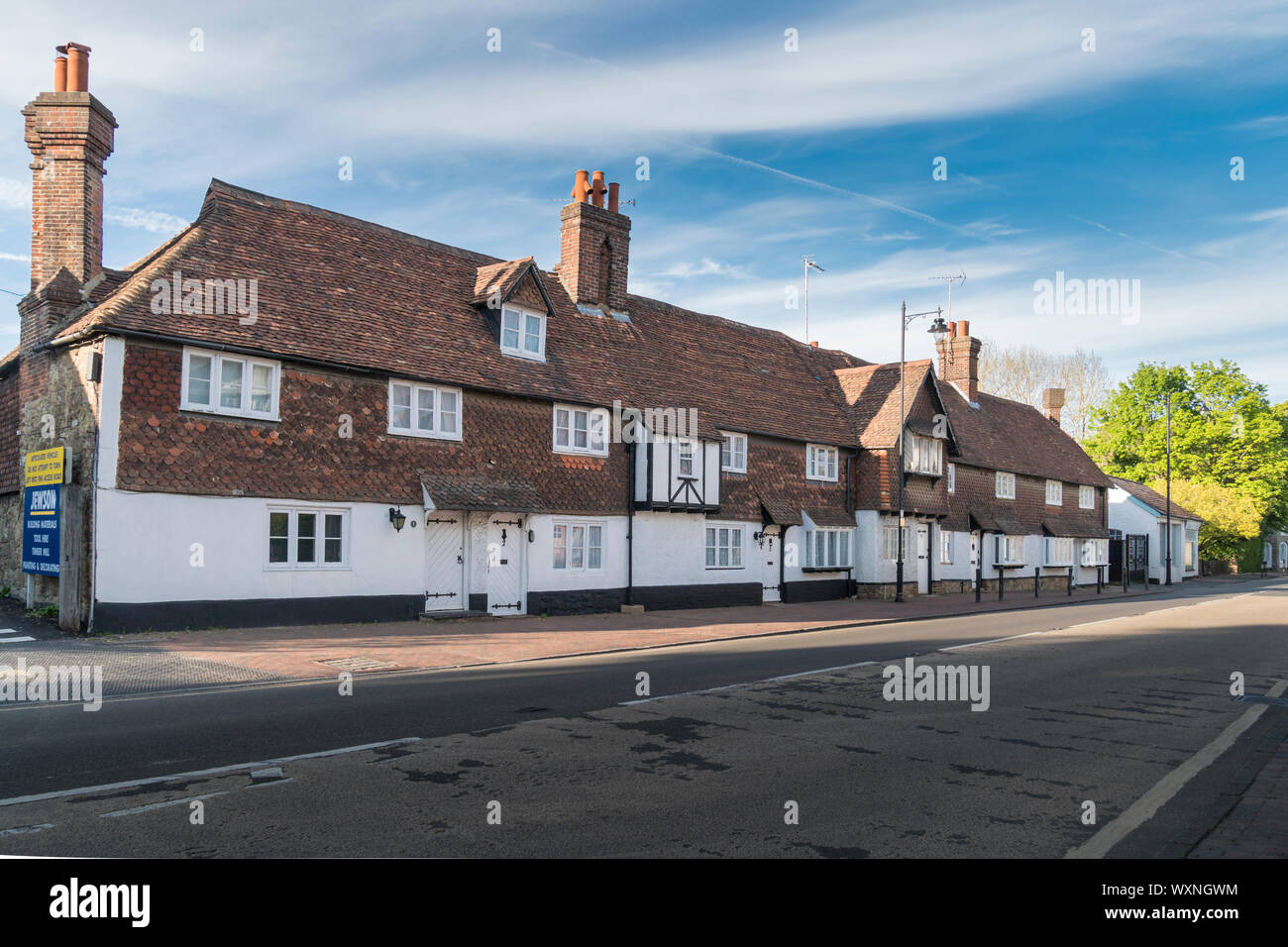 Street view of the ancient village of Brasted, Kent, UK Stock Photo - Alamy