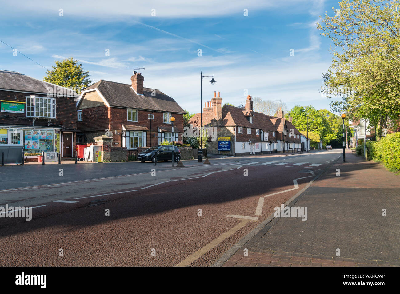 Street view of the ancient village of Brasted, Kent, UK Stock Photo - Alamy