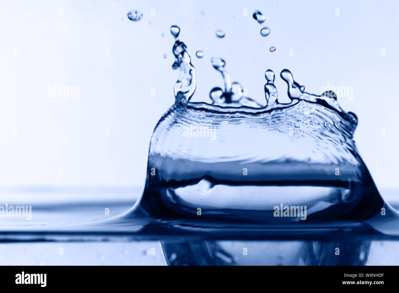 colossal water splash macro close up Stock Photo - Alamy
