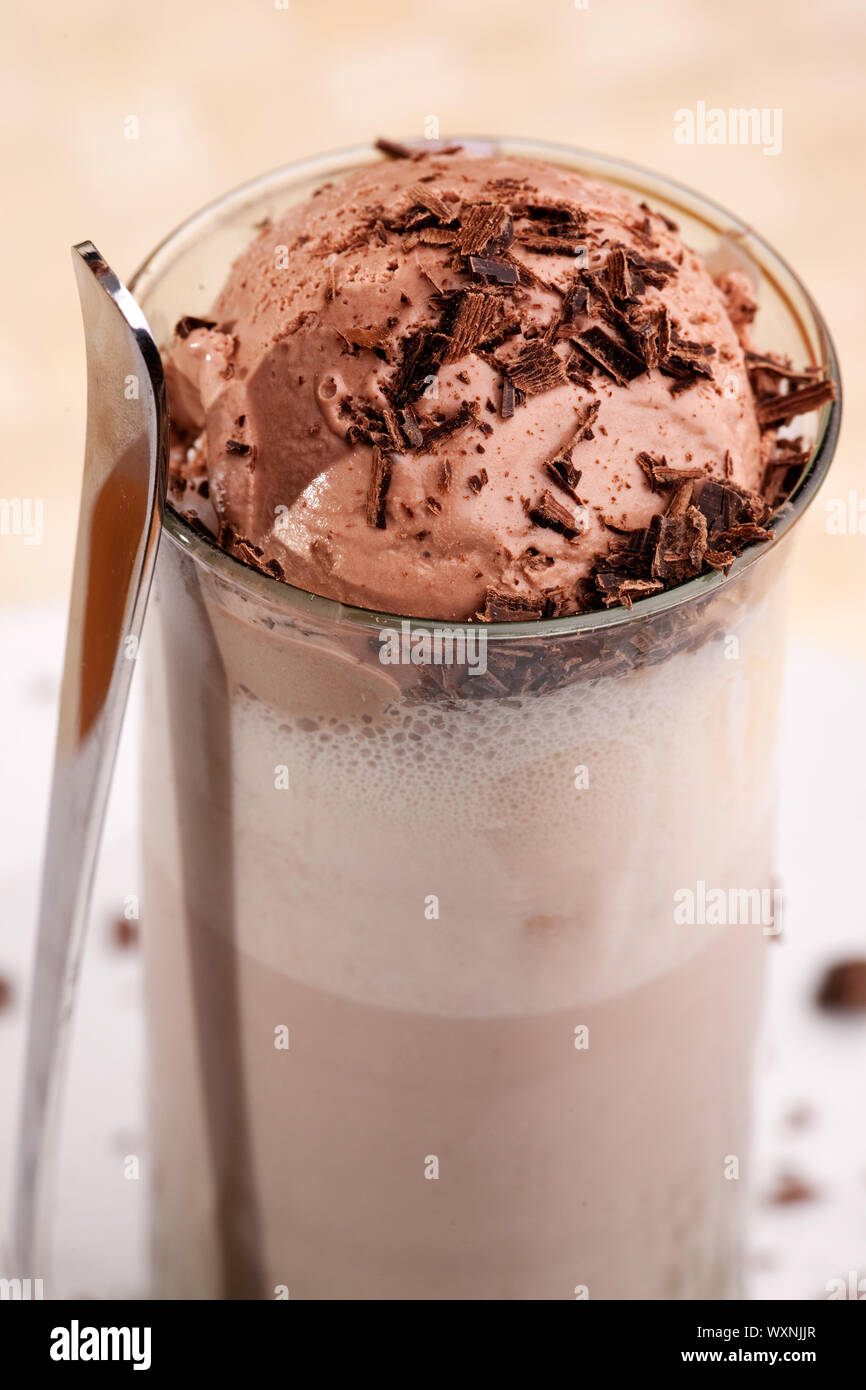 Milk float hi-res stock photography and images - Alamy