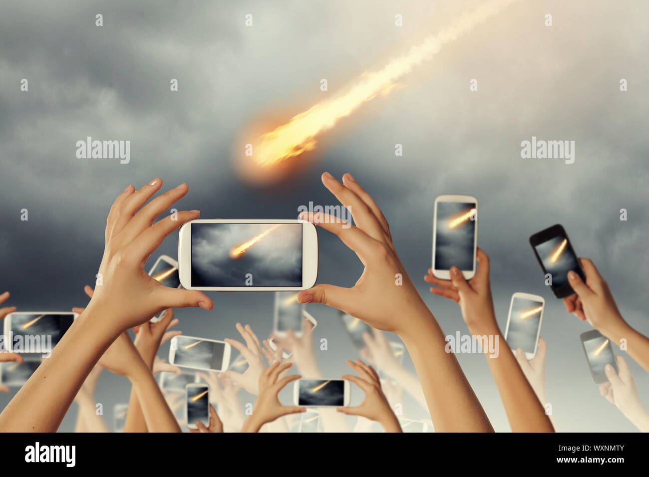 Exploding cell hi-res stock photography and images - Alamy