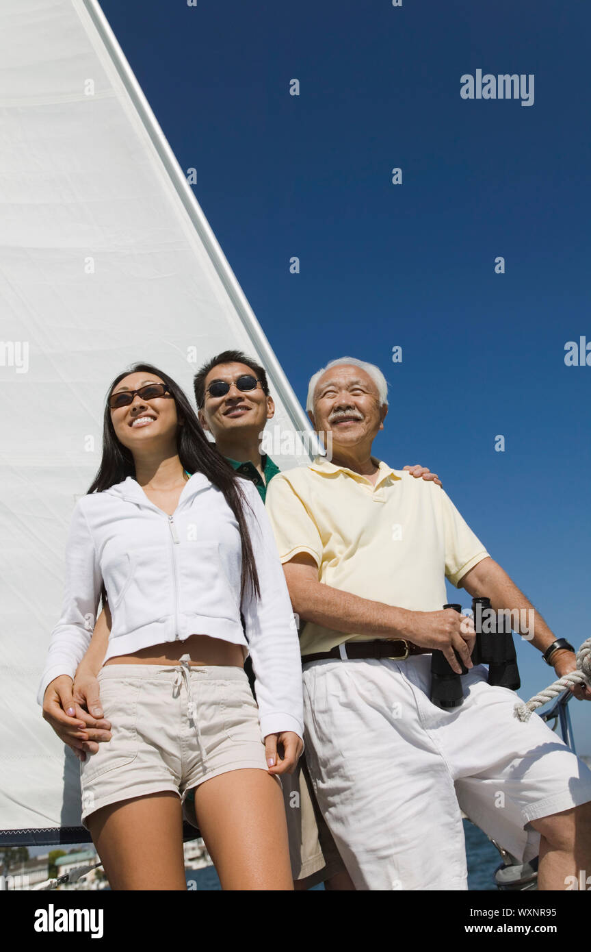 Few group of asian family hi-res stock photography and images - Alamy
