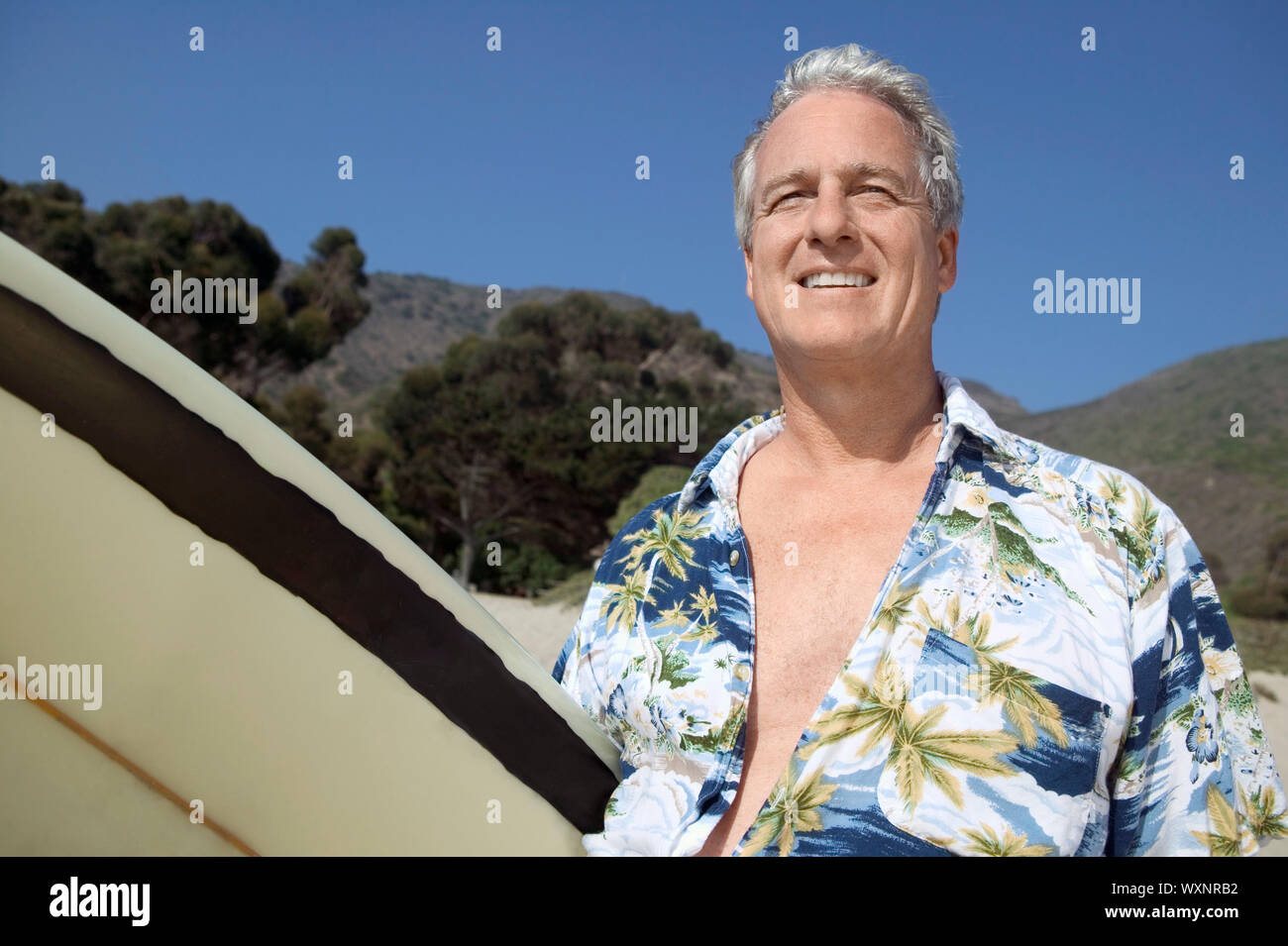 Middle aged surfers hi-res stock photography and images - Alamy