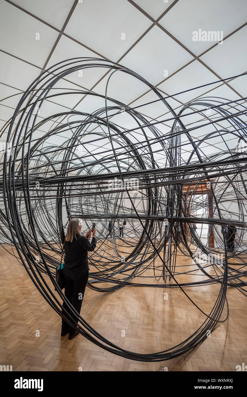 Royal interaction hi-res stock photography and images - Alamy