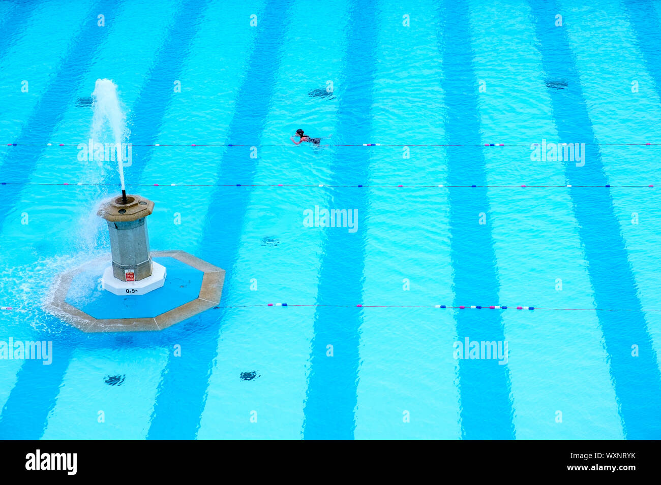 Outdoor swimming pool Plymouth with fountain Stock Photo - Alamy