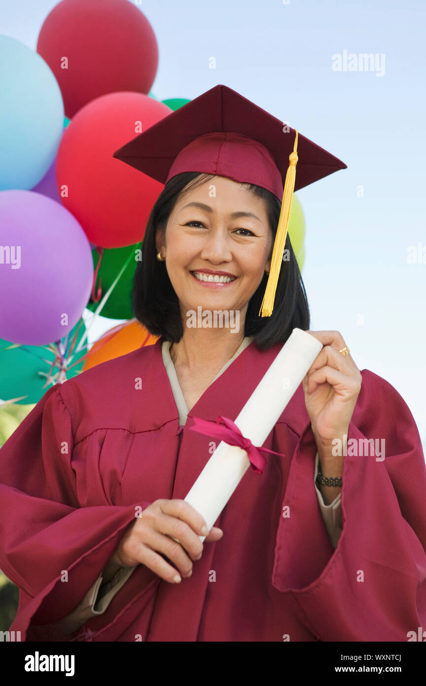 Graduates students wearing face hi-res stock photography and images - Alamy