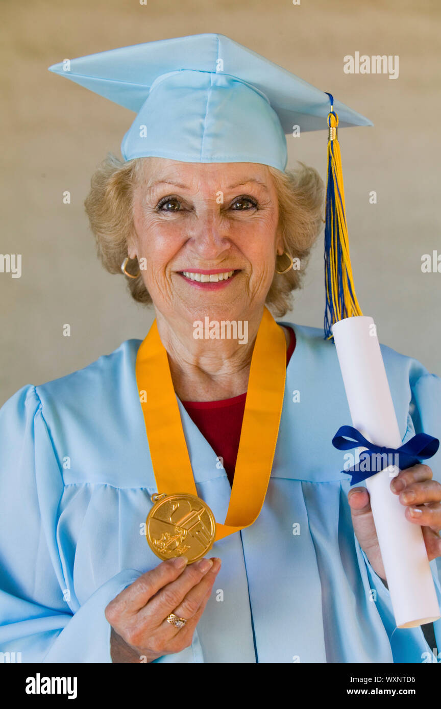 Baby wearing graduation cap hi-res stock photography and images - Alamy