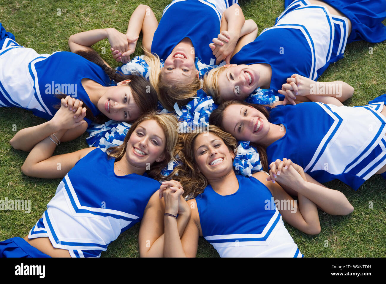 Cheerleaders Arranged in Circle Stock Photo - Alamy