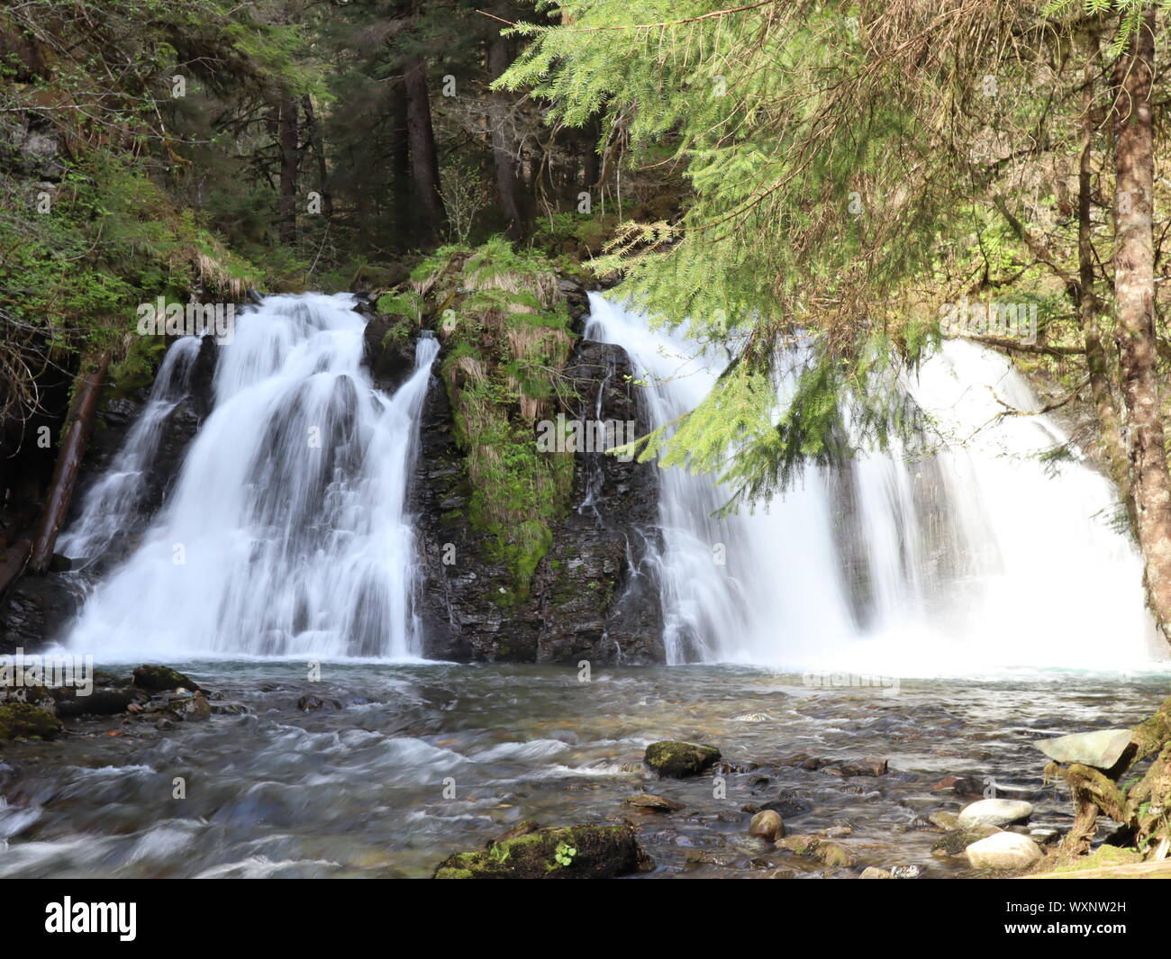 Rushing waterfall hi-res stock photography and images - Alamy