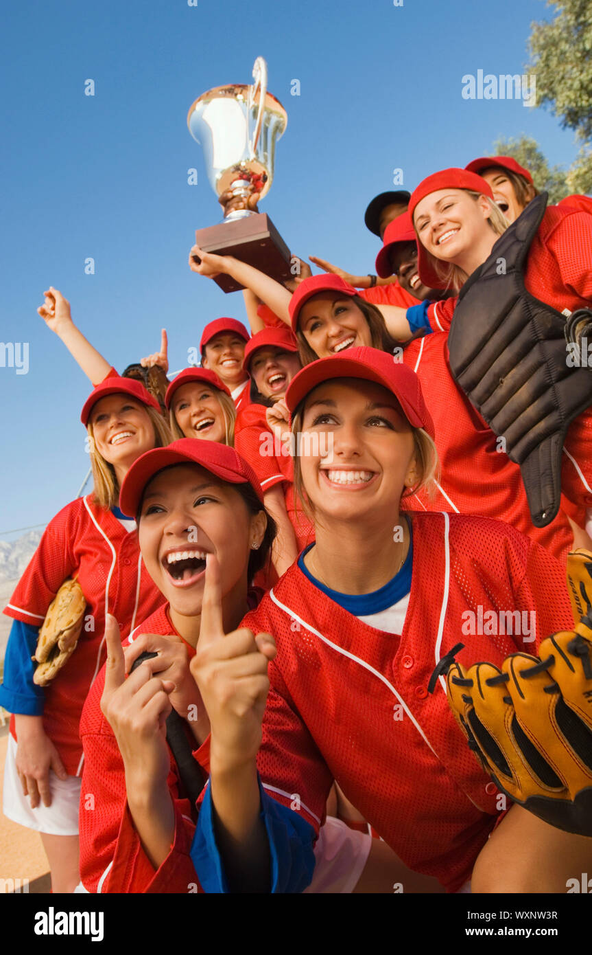 Softball team win hi-res stock photography and images - Alamy